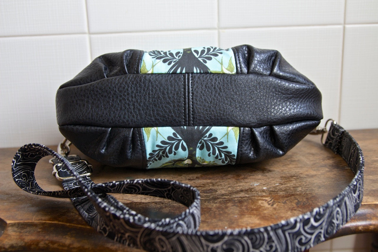 FREE The Gerbera Mini Crossbody Bag - PDF Sewing Pattern – Blue Calla ...