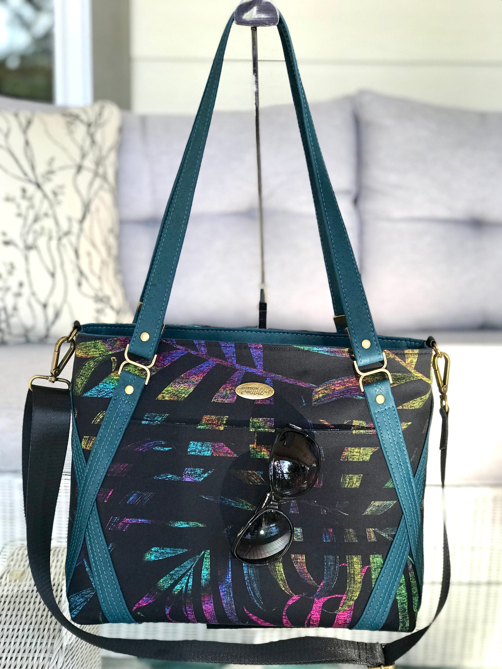 Passion Flower Tote - PDF Sewing pattern – Blue Calla Patterns